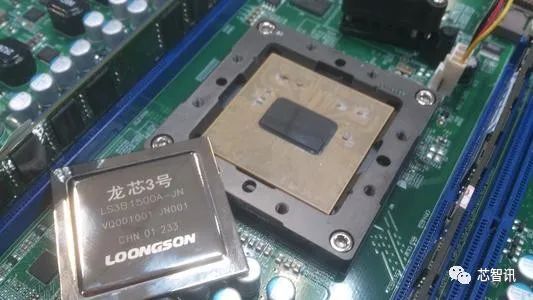 将推7nm 32核CPU！龙芯董事长胡伟武：2035年要与x86、Arm三足鼎立-轻识