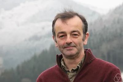 162年难题，黎曼猜想被印度数学家迎刃而解？克雷数研所发出质疑-轻识